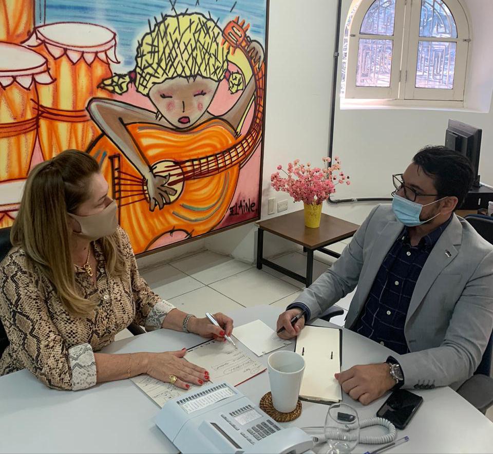 Roberta Arraes conquista reabertura da Agência do Trabalho de Araripina ... Roberta Arraes conquista reabertura da Agência do Trabalho de Araripina ...